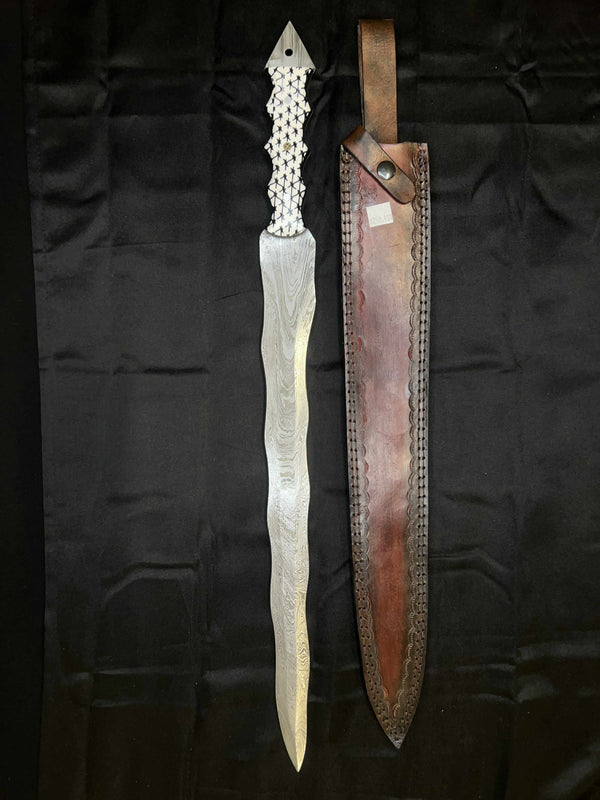 25in Kalis Blade Full Tang Damascus Steel – Midnight Moonlight and Magick